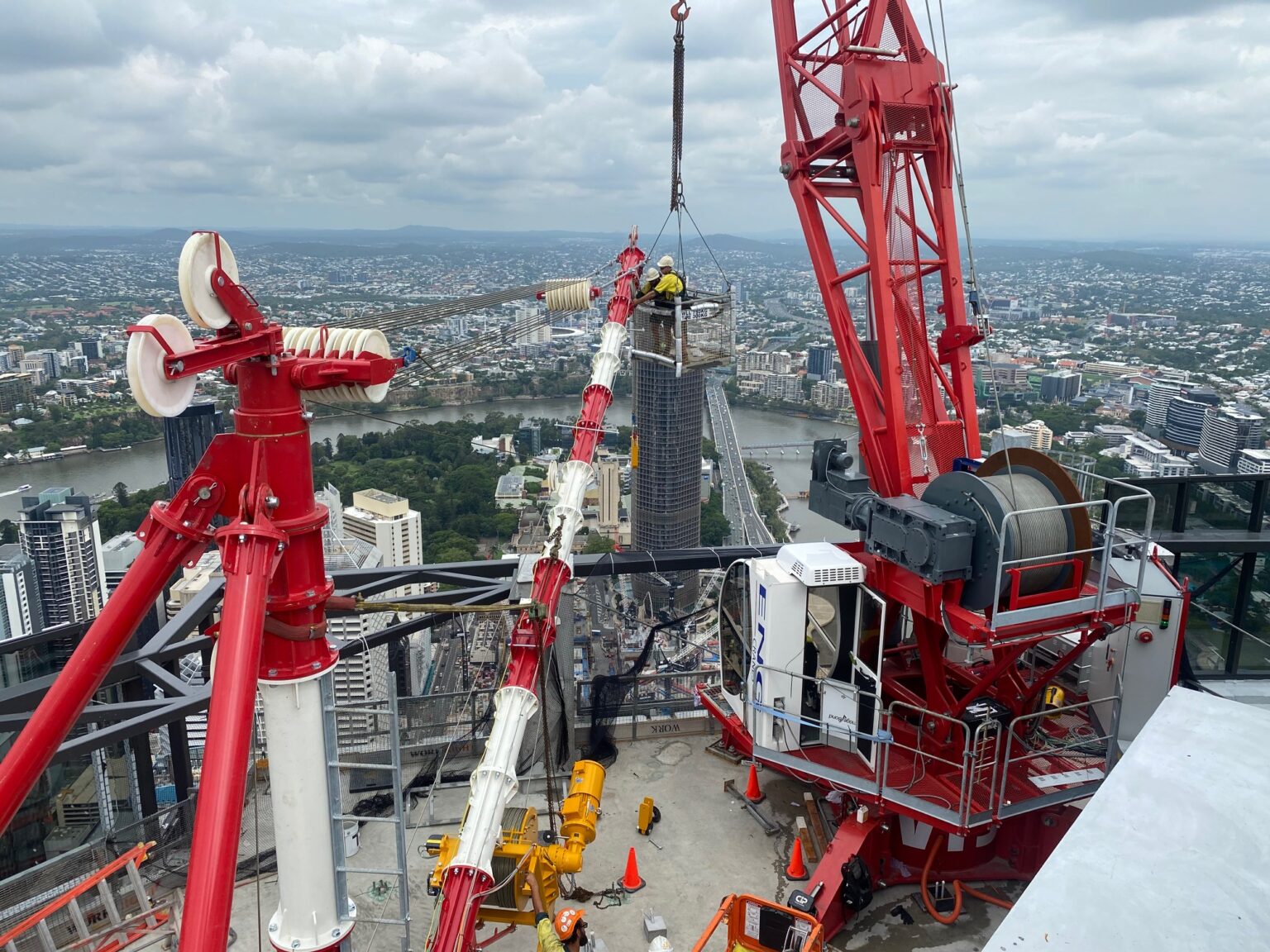 Tower Cranes - Horizontal Or Luffing Jib - Part 1 | Compare Factory