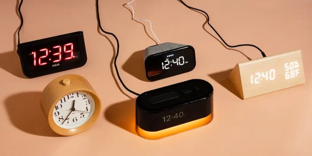 Digital Clocks vs. Analog Clocks: Which One to Get? | Compare Factory